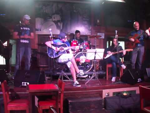 Layla - Thais Baracat e Luiz Felipe Venturini