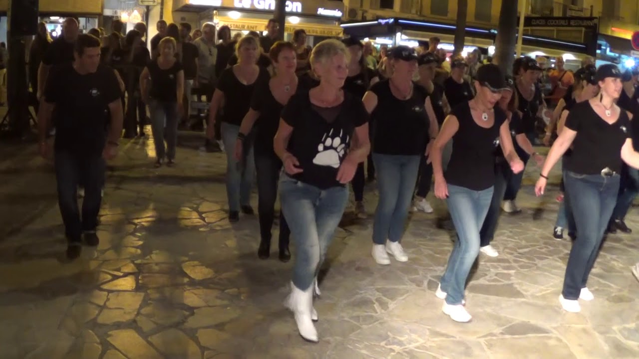 I got a woman line dance - YouTube