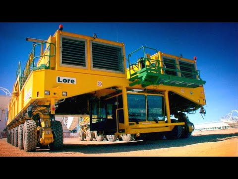 This 28-Wheel Heavy Duty Vehicle Was Designed for One Moving Job - YouTube
