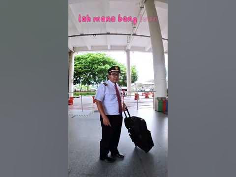 Jajan dulu di Bandara bray 🤭 - YouTube