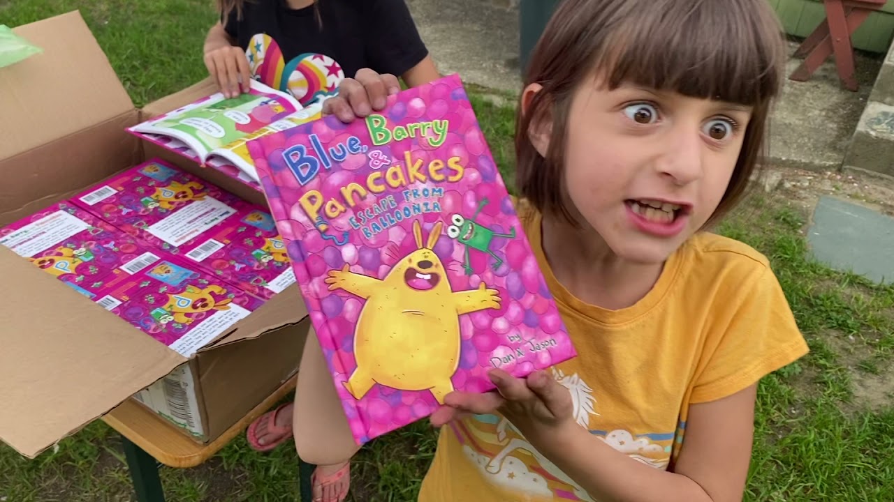 Unboxing author copies of BLUE, BARRY & PANCAKES Escape from Balloonia ...