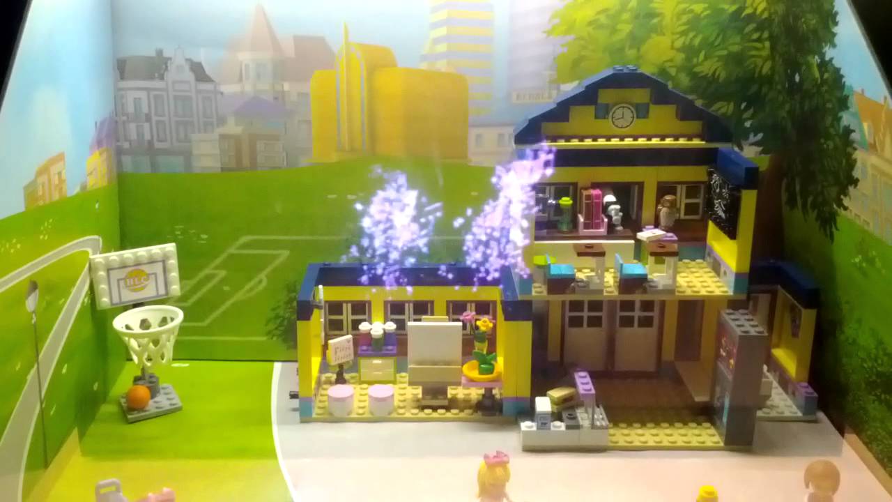 Lego Friends 3D Holographic Store Display - YouTube