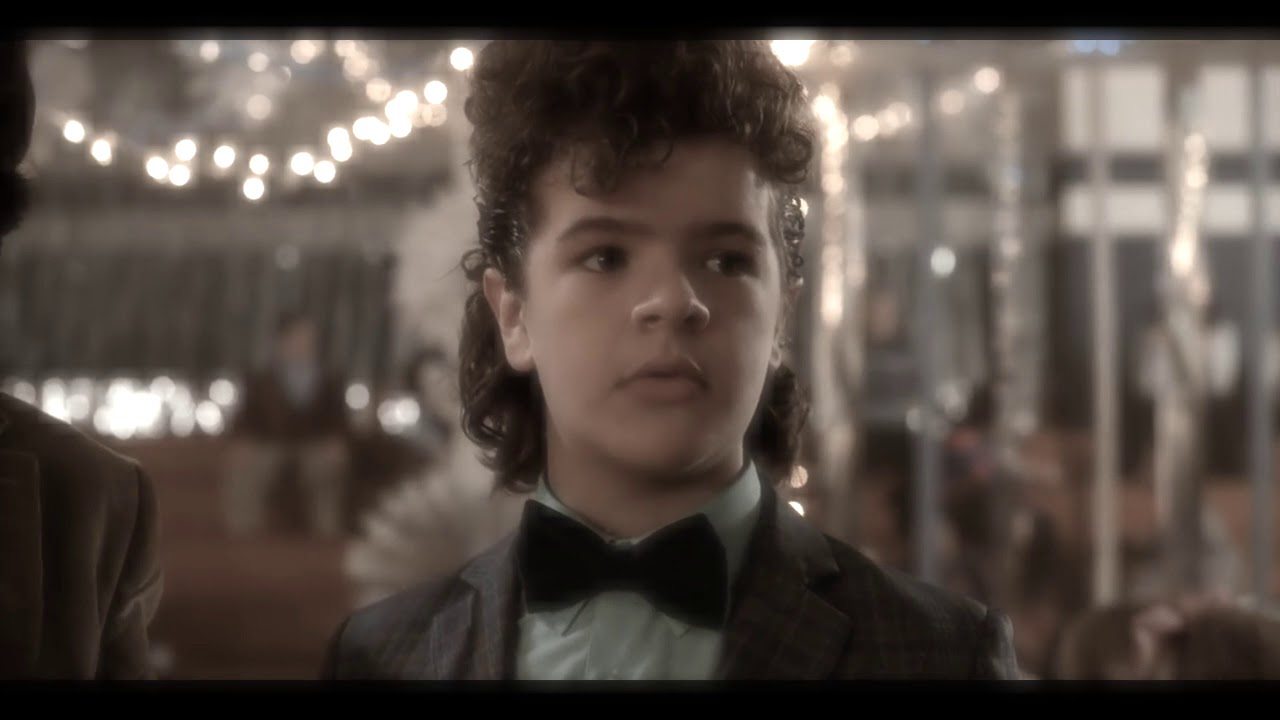 DUSTIN / STRANGER THINGS / BITE THE DUST - YouTube
