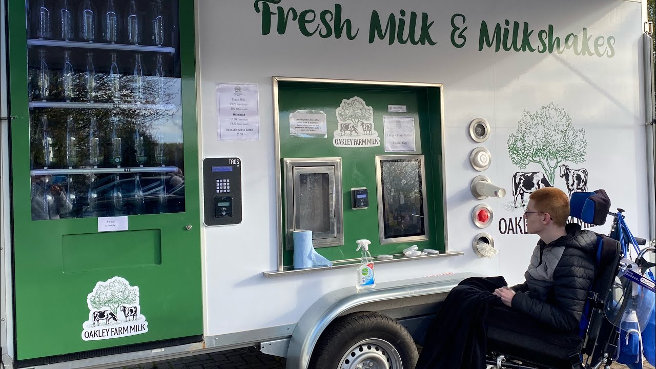The Oakley Farm milkshake truck! - YouTube