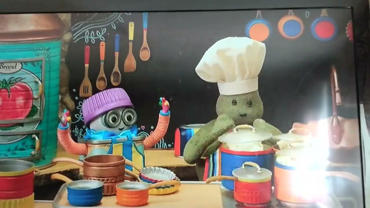 the tiny chef show theme song - YouTube
