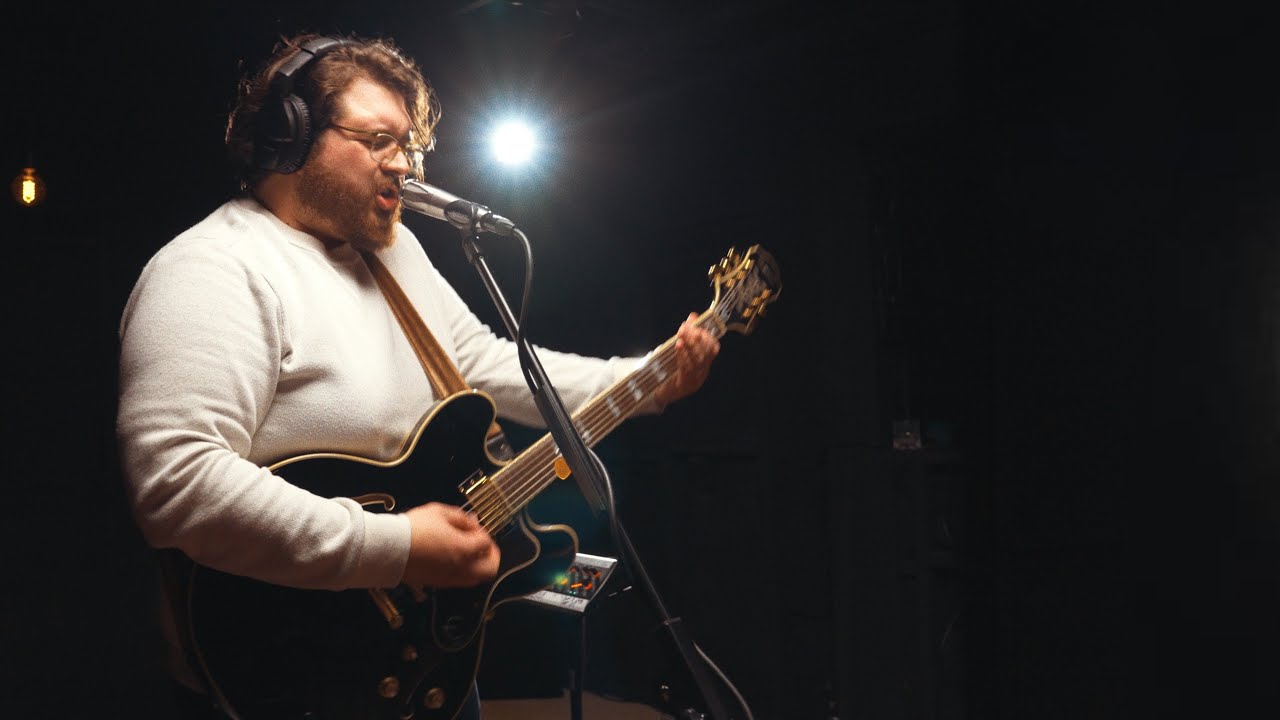 Noah Guthrie & Good Trouble - Rockstar (Official Live Video) - YouTube