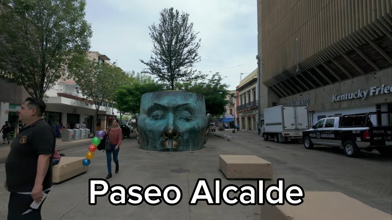 Paseo Alcalde en Guadalajara - YouTube