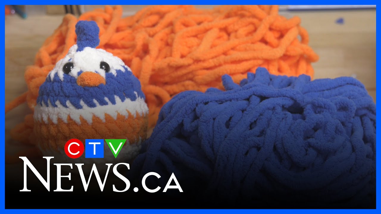 Alberta woman makes crocheted 'emotional support chickens' for Oilers ...
