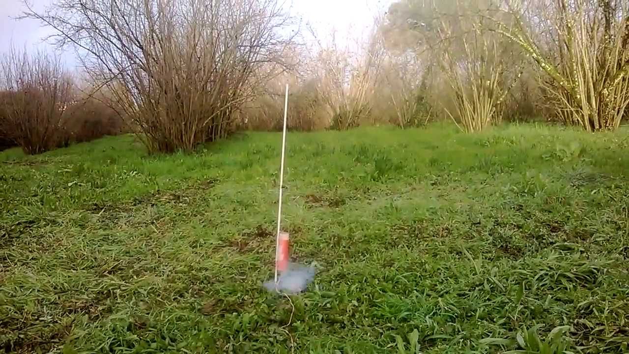 kno3/sugar rocket pvc long (15cm) - YouTube