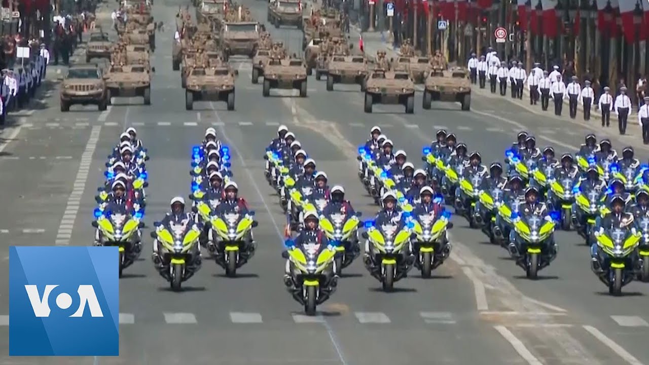 France Celebrates Bastille Day With Military Parade - YouTube