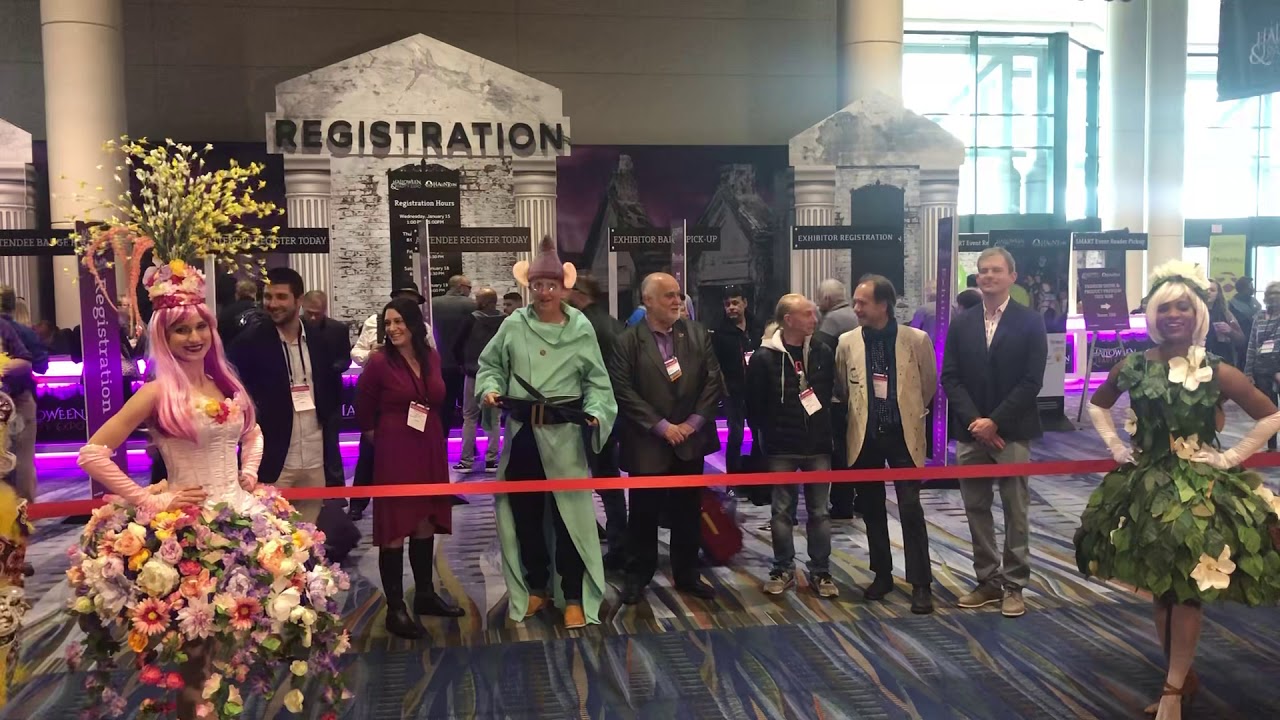 Halloween & Party Expo 2020 opening - YouTube