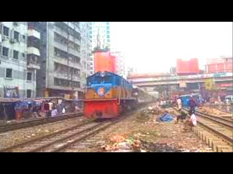 UPABAN Express Train Crossing Malibagh Rail gate 🌴/ Sylhet to Dhaka ...