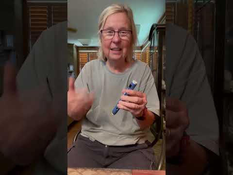 Giving myself a Repatha Injection - YouTube