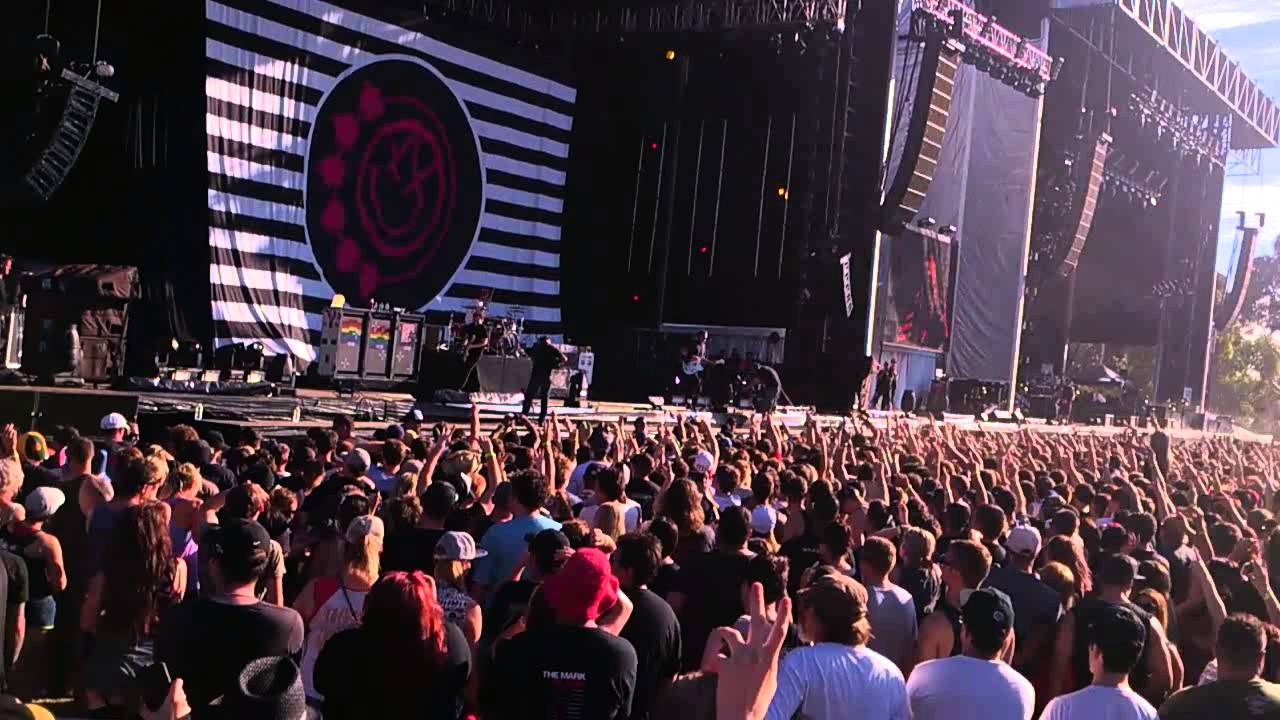 Soundwave 2013 Adelaide Blink 182 - First Date - YouTube