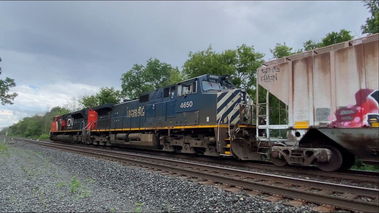 CSX K684 w/ BC Rail locomotive BCOL 4650 at Centerport! (7/2/21) [4K60 ...
