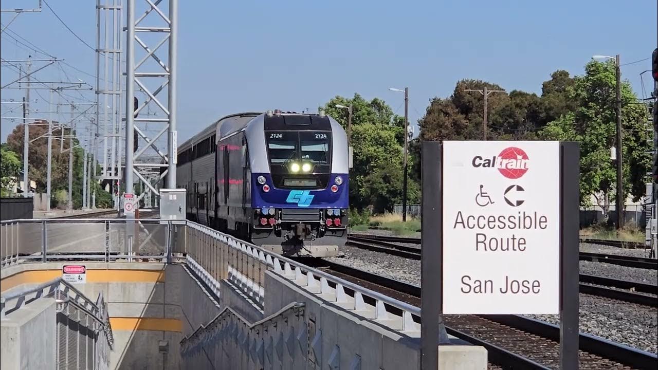 Amtrak CDTX #2124 SC-44 leading Capital Corridor #527 at Santa Clara Station #amtrak - YouTube