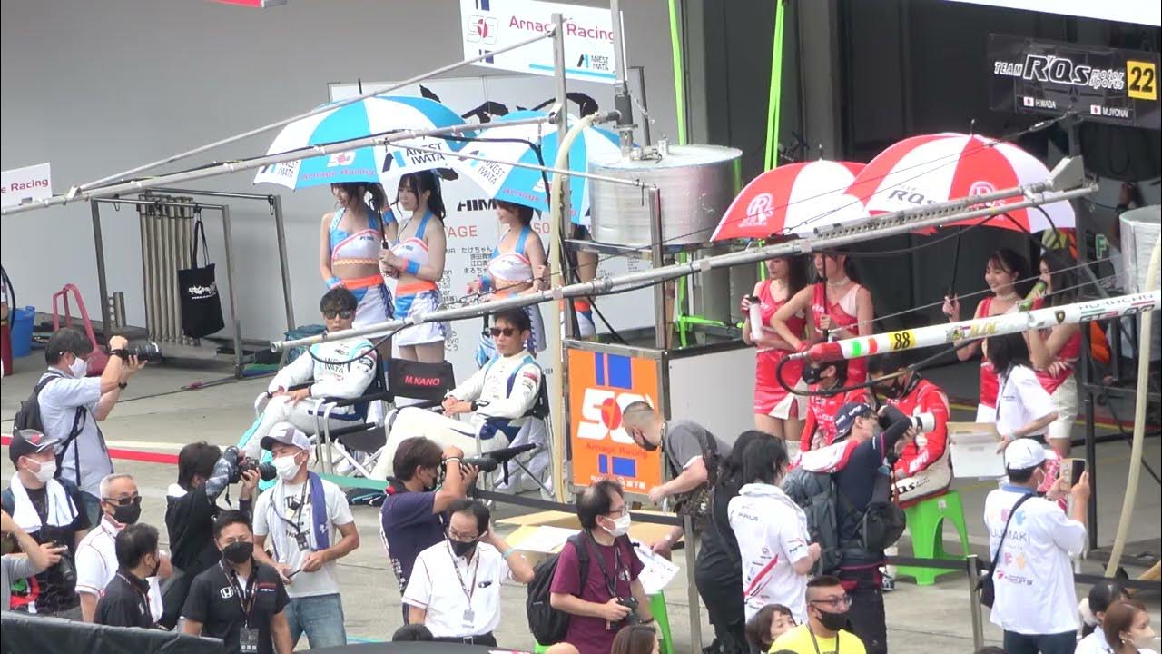 2022 SUPER GT Rd.5 SUZUKA #22 蒼井じゅの 前田 星奈 菅田れもん 水神きき RQsRacingGIRLS ピットウォーク 8/27 4K - YouTube