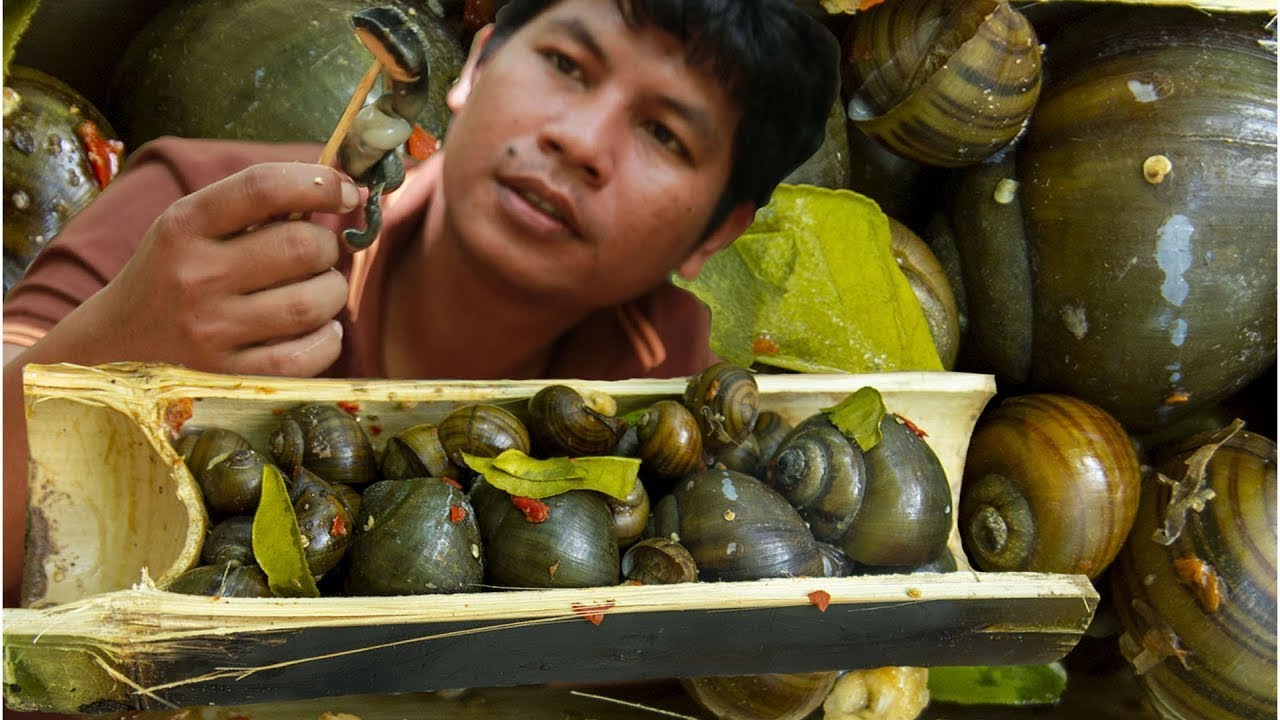 Cooking skill technology cook snail by bamboo jar - YouTube
