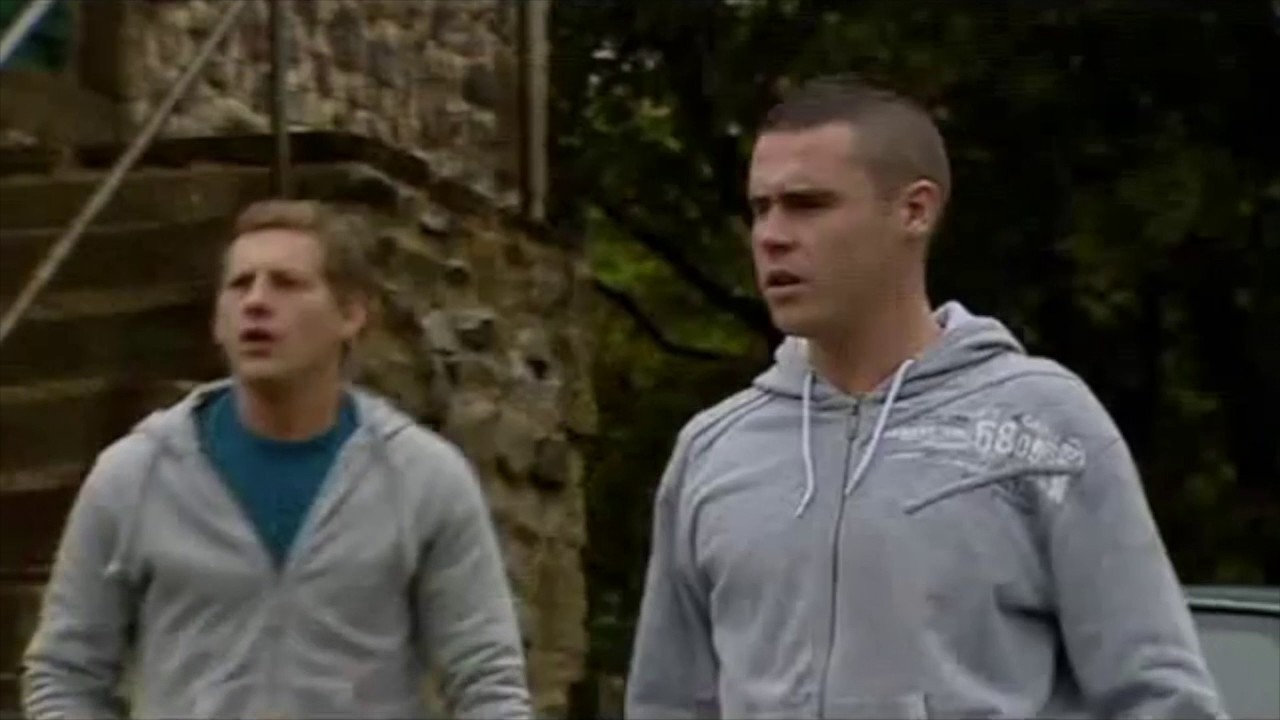 Aaron Livesy 9th-11th November 2009 - YouTube