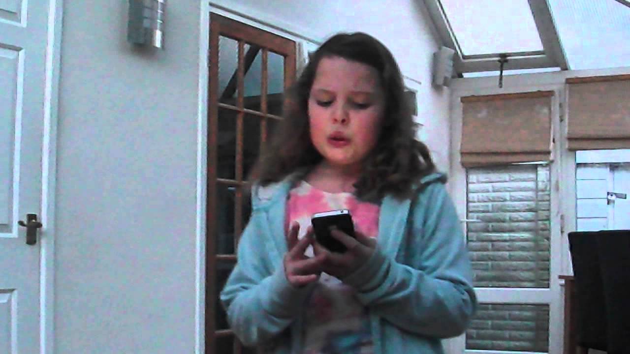 8 Year Old Singing Mistletoe Song By JUSTIN BIEBER YouTube 8-year-old-singing-mistletoe-song-by-justin-bieber-youtube