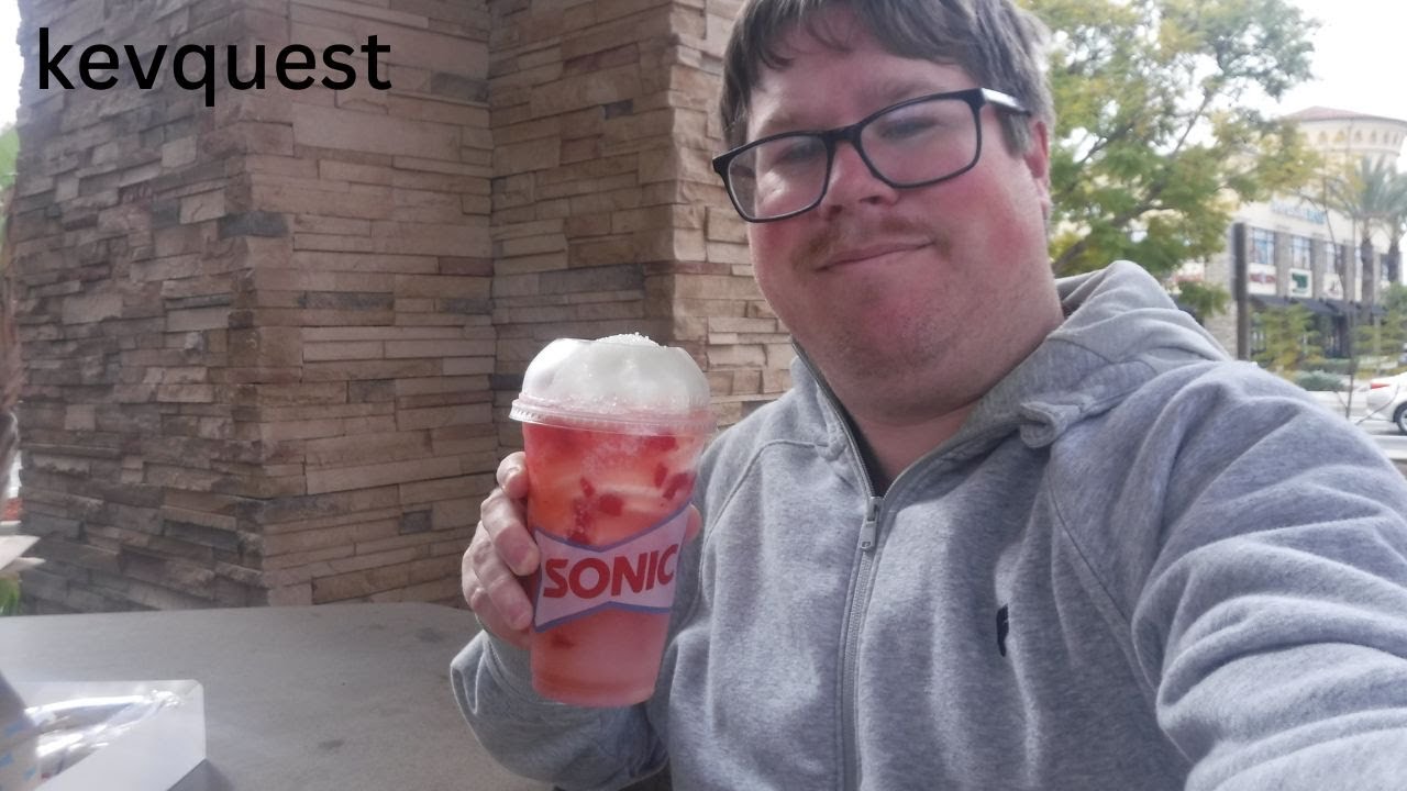 Sonic Strawberry shortcake snowball slush float review - YouTube