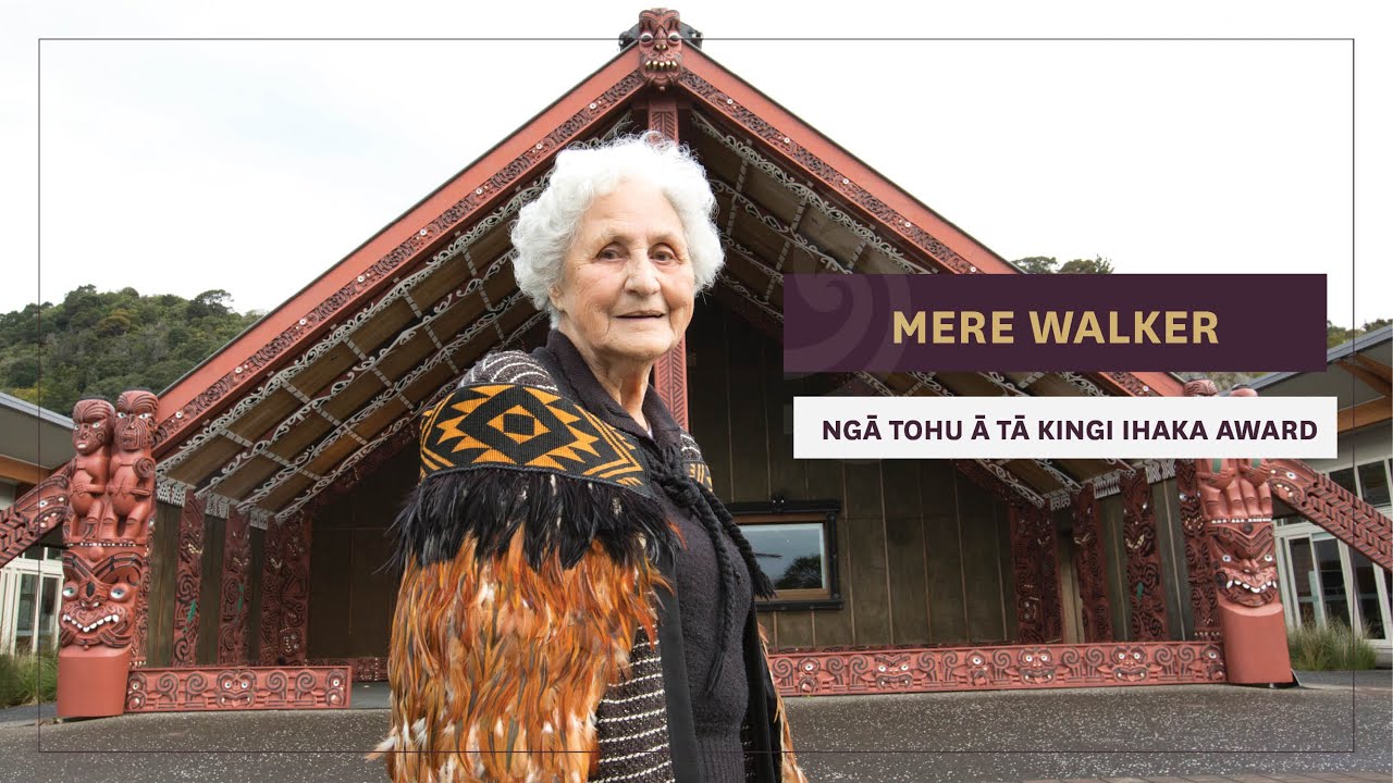 Mere Walker - Te Waka Toi Awards 2018 - YouTube