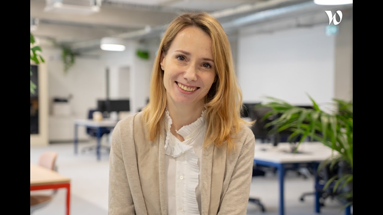 Découvrez Lydia avec Daphné, CFO - YouTube