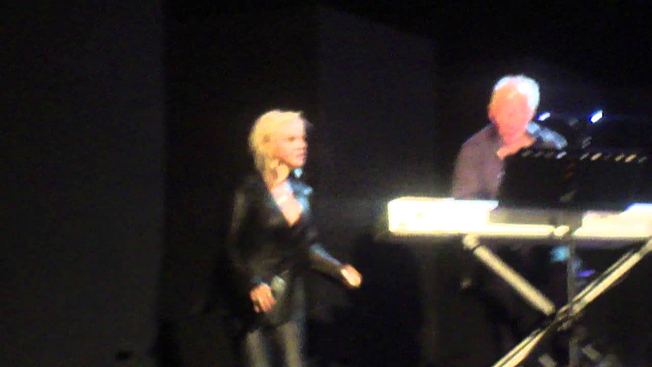 CYNDI LAUPER LIVE IN CARTAGENA MURCIA SPAIN GIRLS JUST WANT TO HAVE FUN ...