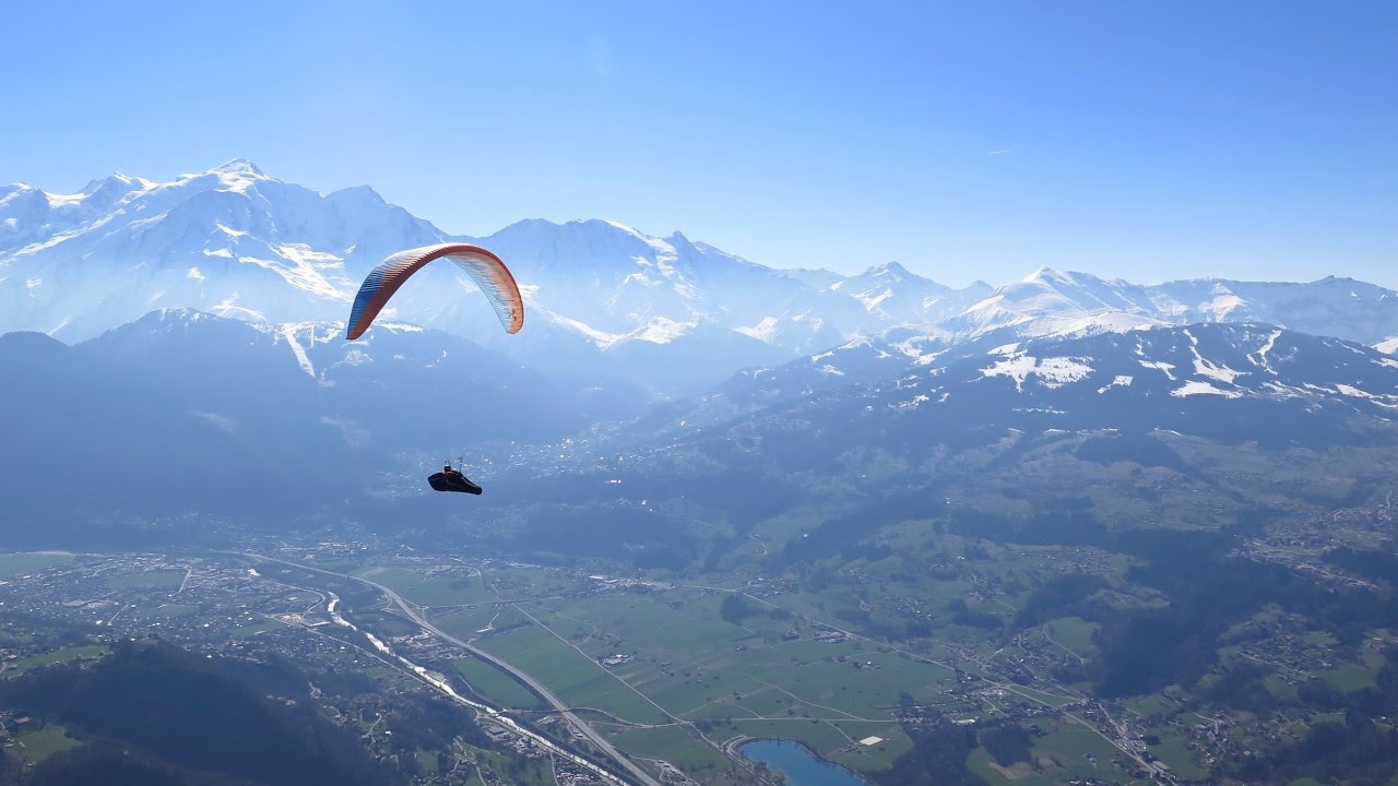 200km FAI triangle from Chamonix | Paragliding XC flight - YouTube