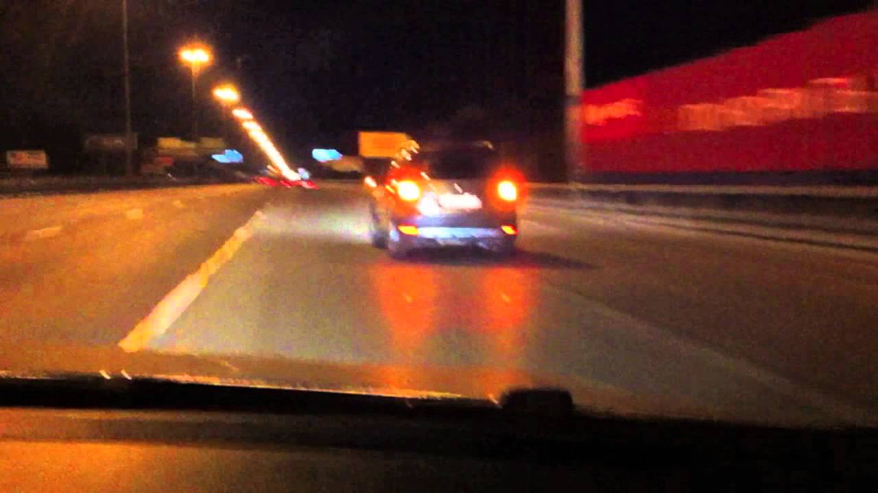 Skoda Yeti VS BMW 325i - YouTube