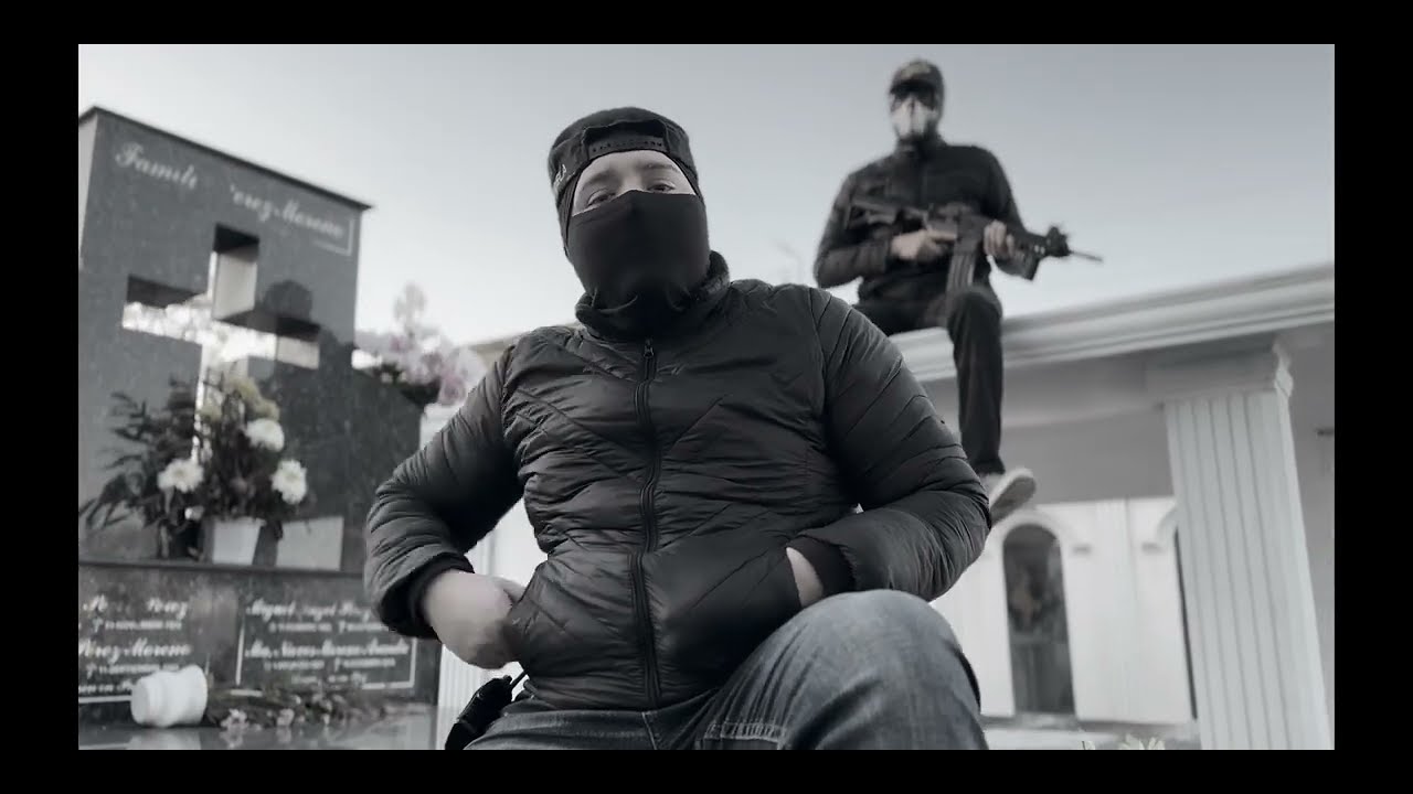 Los cómplices-El cochi D.E.P. (Video oficial) - YouTube