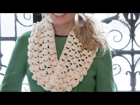 Crochet Infinity Cowl | EASY | The Crochet Crowd - YouTube