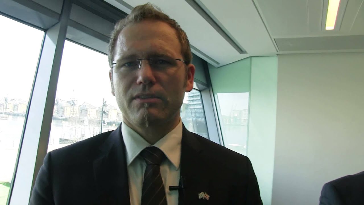 Unternehmerreise London Hochkarätige Redner im The Crystal - YouTube