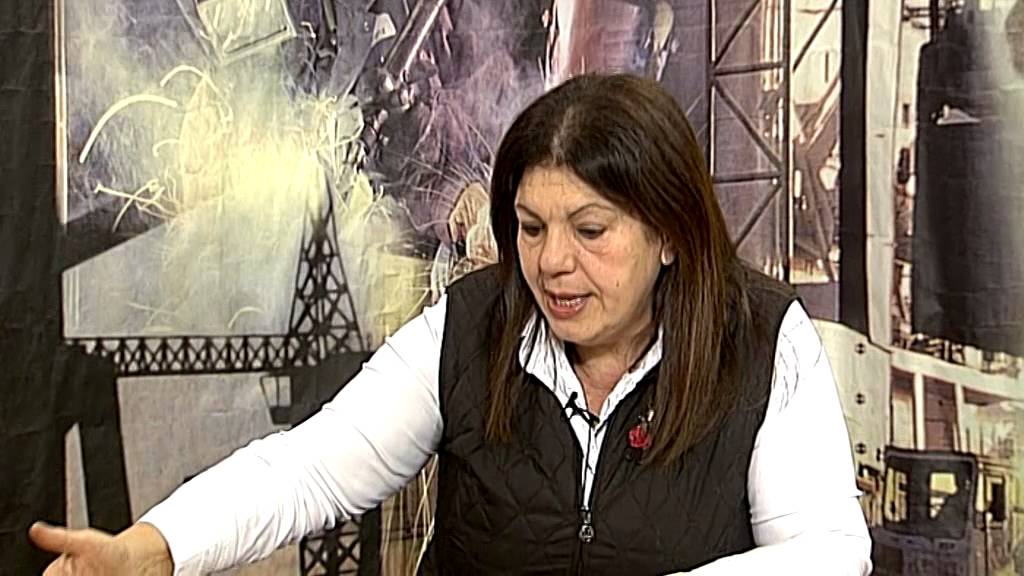 Η ΛΟΥΛΑ ΚΑΡΑΤΖΑ ΥΠΟΨΗΦΙΑ ΔΗΜΑΡΧΟΣ ΧΑΛΑΝΔΡΙΟΥ ΣΤΟΝ 902.GR - YouTube