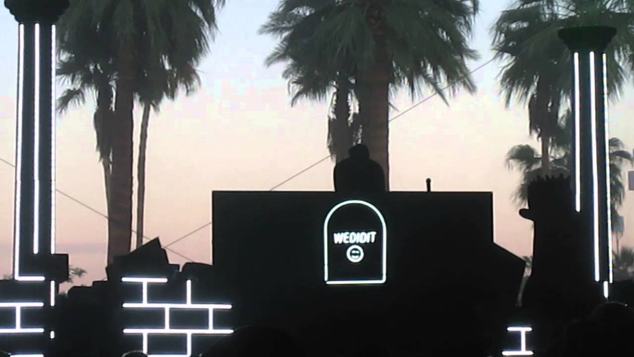 Unknown Title - Shlohmo @ Gobi Tent Coachella, 4/11/2014 - YouTube