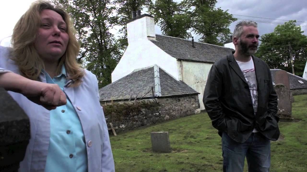 Two Scottish Gypsy Travellers visit Moulin Church Yard, Scotland - YouTube