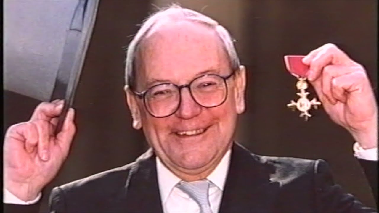 A tribute to Harry Carpenter, the BBC TV sport presenter and boxing ...