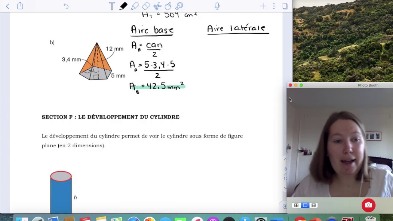 L'AIRE D'UNE PYRAMIDE - YouTube