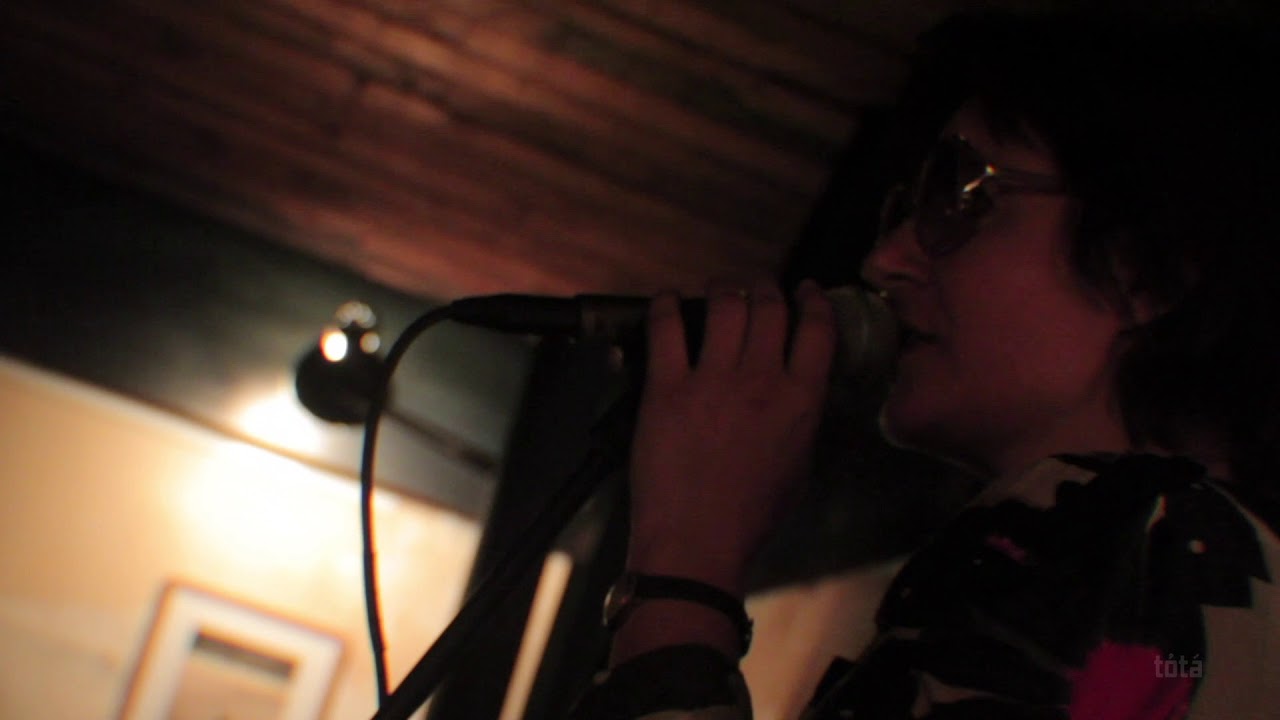 Tota Live: Sandra Arslanian & Sam Wehbi Improvisation - YouTube