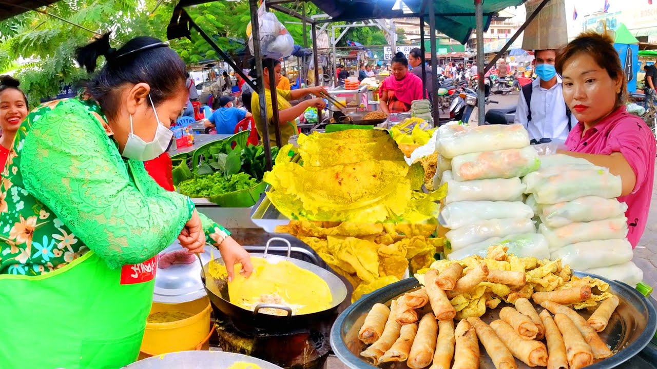 Most Popular Street Food Market for Yellow Pancake, Spring Roll, Rice ...