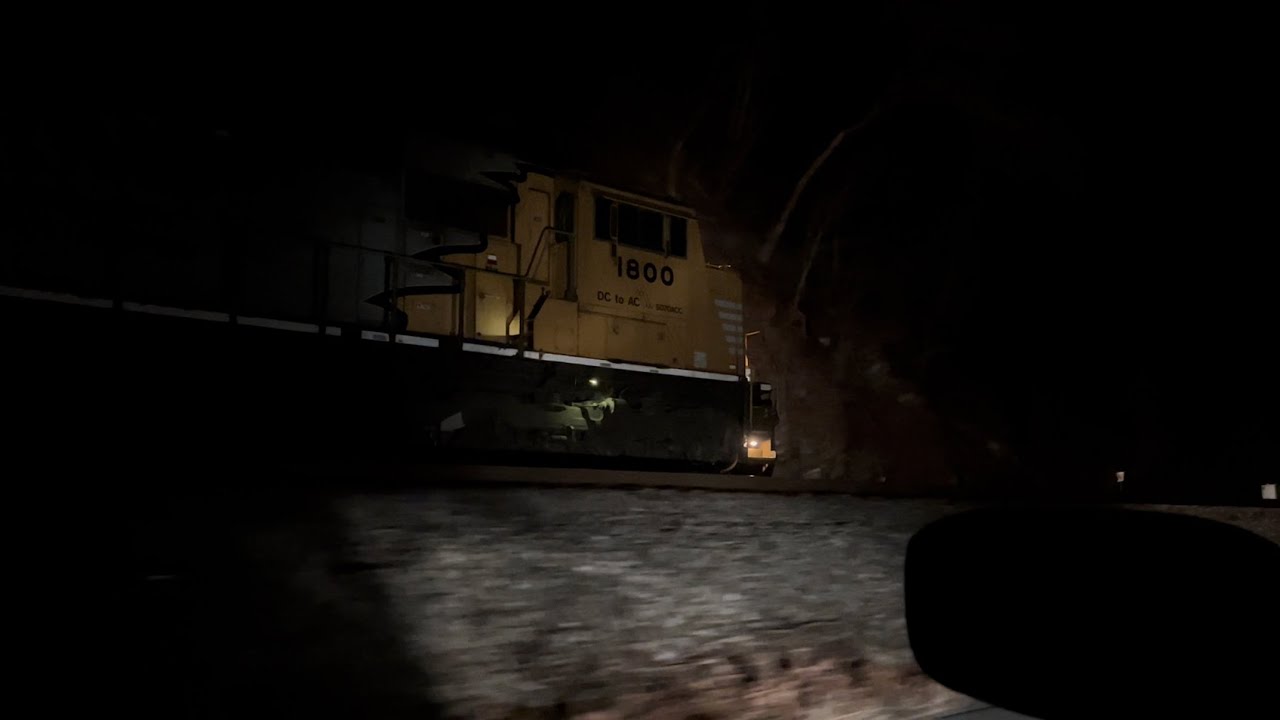 Midnight Run | Chasing NS 1800 Through the New River Valley - YouTube