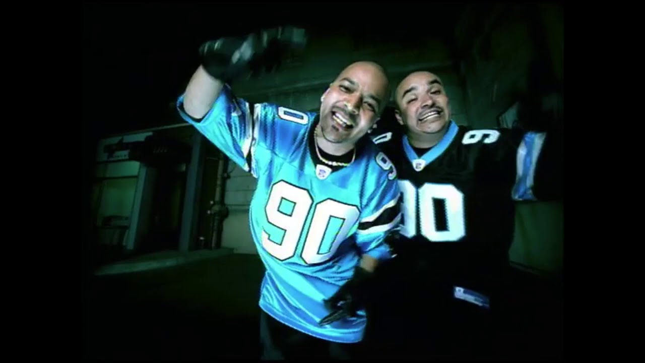 AKWID - Sentir La Vida (Video Oficial) - YouTube Music