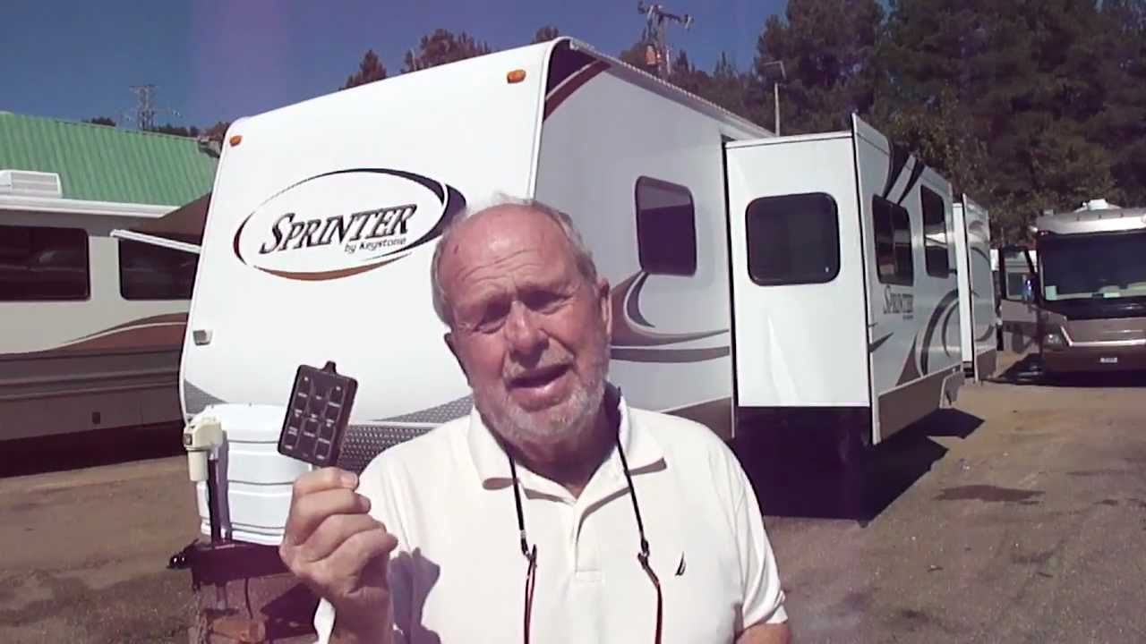 2010 Keystone Sprinter 311BHS Walkaround - YouTube