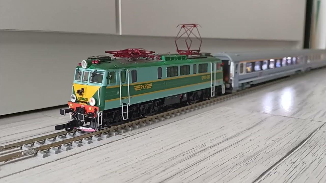 EP07-361+ EP07-312 z IC Odra dawnych lat PKP H0 - YouTube