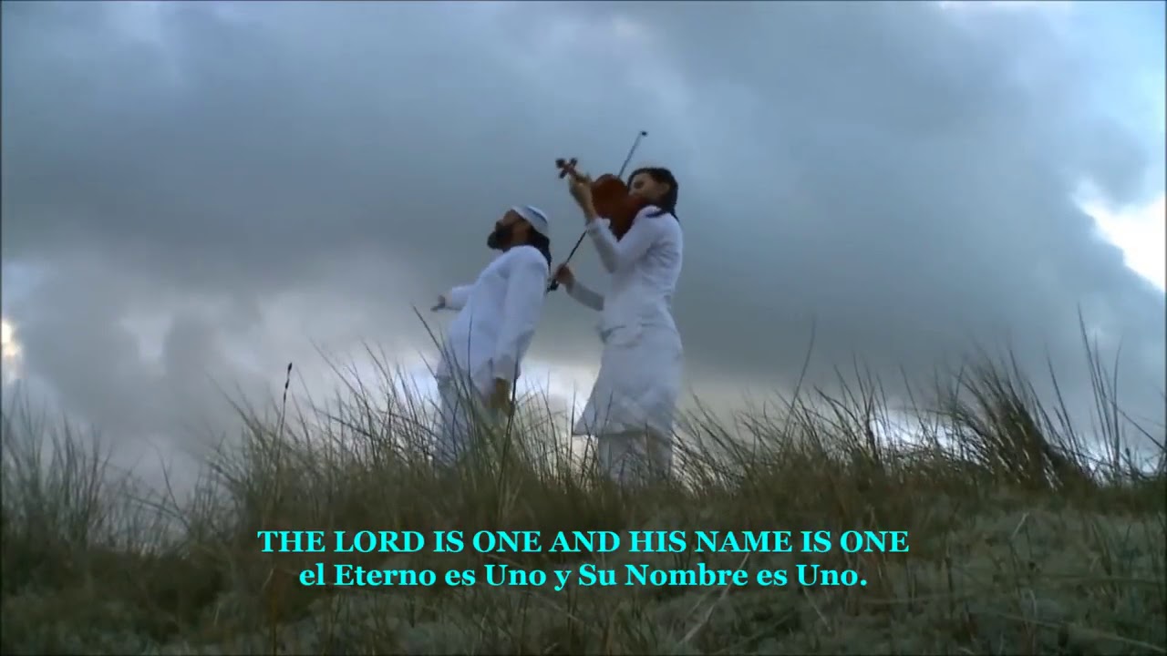 SHEMA ISRAEL Oye oh Israel HD Hebreo Ingles y Español - YouTube