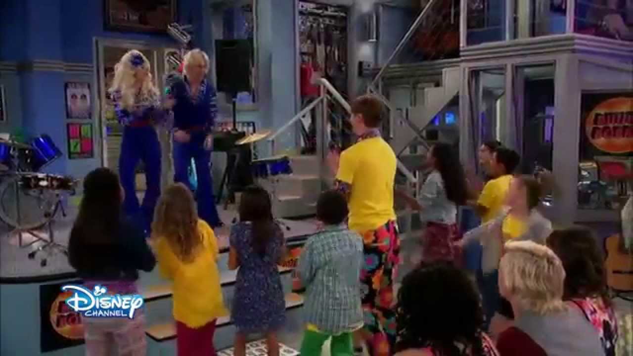 Austin & Ally - Billie & Bobbie Perform in Sonic Boom - YouTube