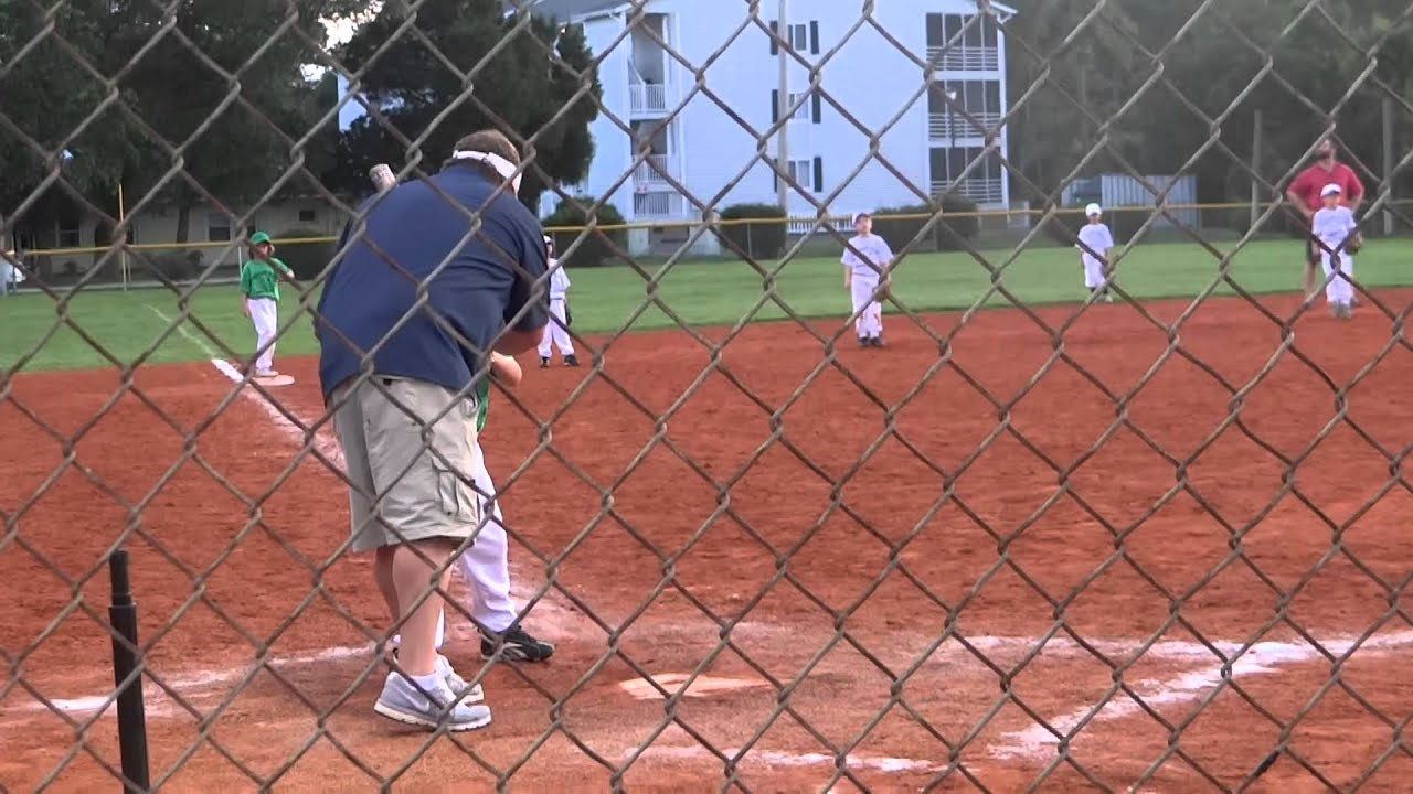 grayson 1st baseball game 029.MTS - YouTube
