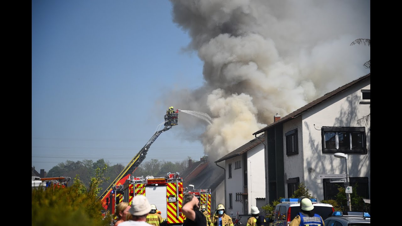 + Jahresrückblick 2020 + Wohnhaus steht in Vollbrand - Großeinsatz für ...