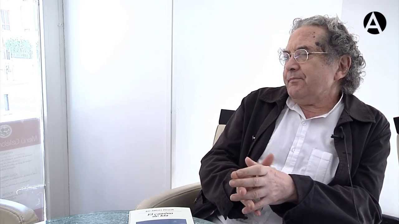 Ricardo Piglia: entrevista - YouTube