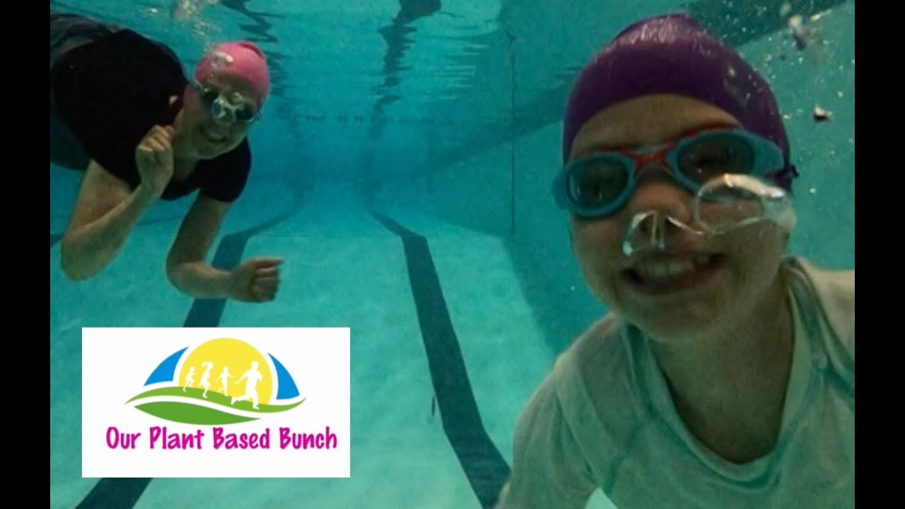 Trying Out Our New GoPro In The Pool (Vlog April 25-26, 2019) - YouTube